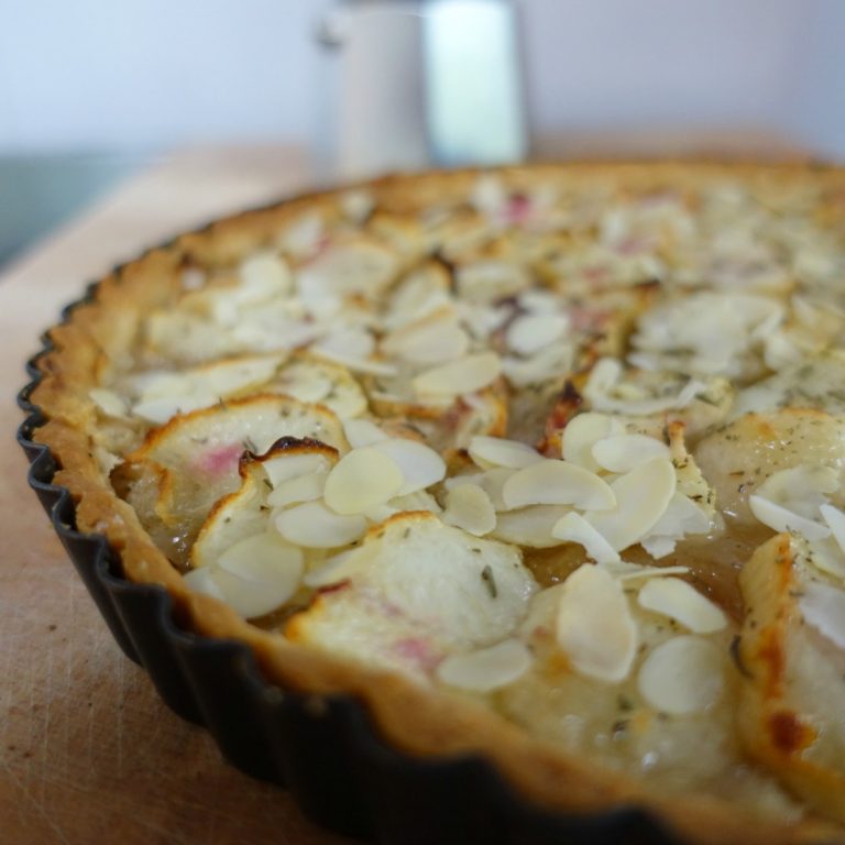 Taart van wilde perzik en tijm - Leukegeit